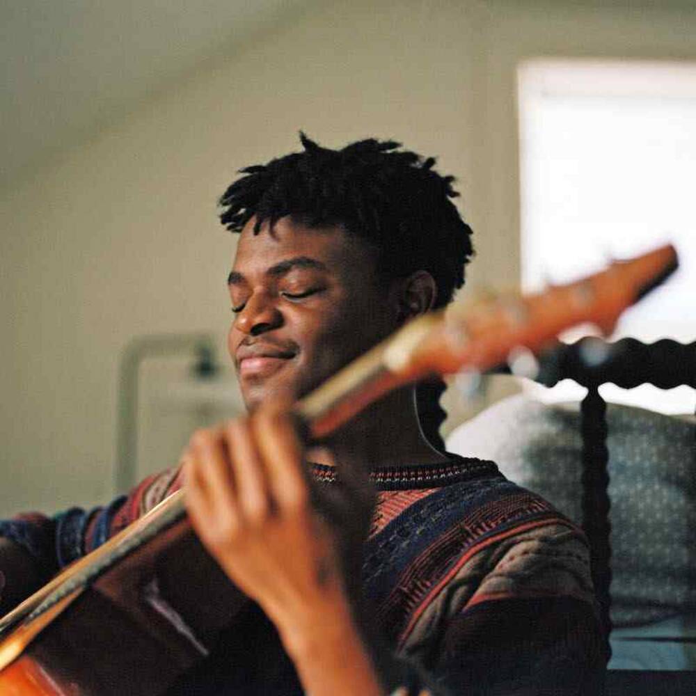 Miloe Broaches the Trauma of Colonialism on His Coverof “Solo” by Lous ...