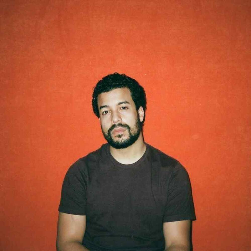Mitch Davis Vibes on His No-Frills Throwback Track “Bear the Cold ...