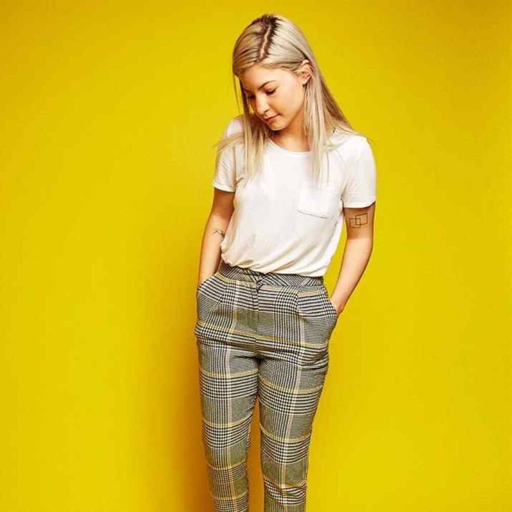 Taylor Janzen - Colourblind | The Wild Honey Pie